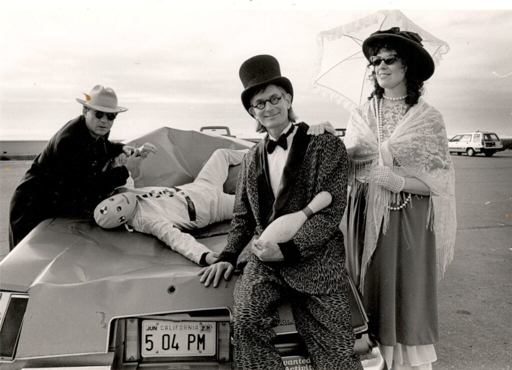 Meet Santa Zero, the Cacophonist (and Burner) Who Started SantaCon ...